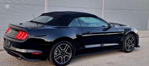 Black Ford Mustang 2019 in Kretinga, with an engine capacity of 2.25 L and mileage of 80 thousand km for 20999 €, photo 12 on AUTOMOTO.COM.LV