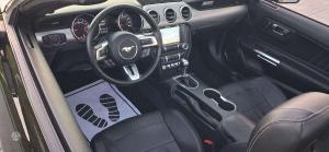 Black Ford Mustang 2019 in Kretinga, with an engine capacity of 2.25 L and mileage of 80 thousand km for 20999 €, photo 16 on AUTOMOTO.COM.LV