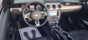 Black Ford Mustang 2019 in Kretinga, with an engine capacity of 2.25 L and mileage of 80 thousand km for 20999 €, photo 23 on AUTOMOTO.COM.LV