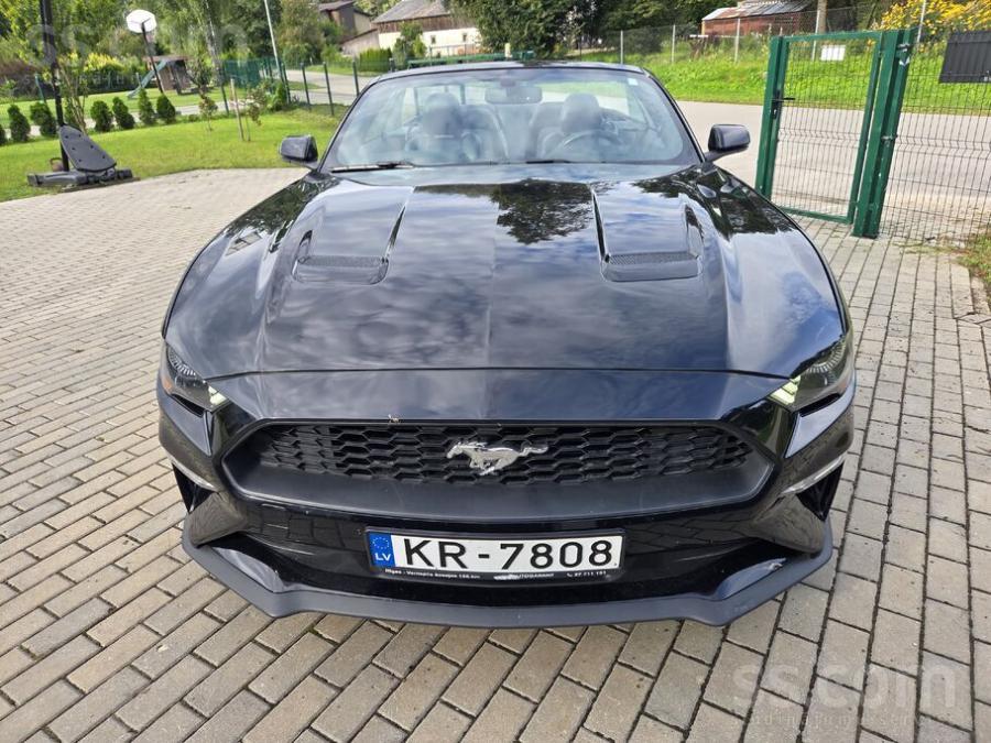 Melns Ford Mustang 2019 Rīga, ar dzinēja tilpumu 2.30 L un nobraukumu 200 tūkst. km par 22500 €, foto 1 vietnē AUTOMOTO.COM.LV