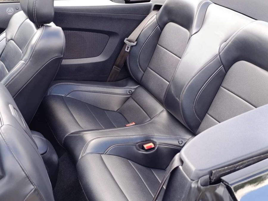 Melns Ford Mustang 2019 Ukmergė, ar dzinēja tilpumu 2.25 L un nobraukumu 102 tūkst. km par 22500 €, foto 12 vietnē AUTOMOTO.COM.LV