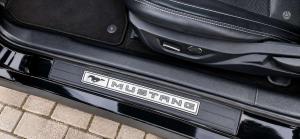 Melns Ford Mustang 2019 Klaipėda, ar dzinēja tilpumu 2.25 L un nobraukumu 81 tūkst. km par 17499 €, foto 17 vietnē AUTOMOTO.COM.LV