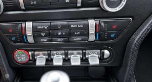 Melns Ford Mustang 2019 Klaipėda, ar dzinēja tilpumu 2.25 L un nobraukumu 81 tūkst. km par 17499 €, foto 21 vietnē AUTOMOTO.COM.LV