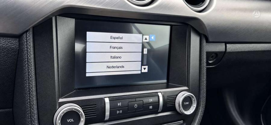 Melns Ford Mustang 2019 Klaipėda, ar dzinēja tilpumu 2.25 L un nobraukumu 81 tūkst. km par 17499 €, foto 22 vietnē AUTOMOTO.COM.LV