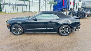 Melns Ford Mustang 2022 Ukmergė, ar dzinēja tilpumu 2.25 L un nobraukumu 42 tūkst. km par 10299 €, foto 8 vietnē AUTOMOTO.COM.LV