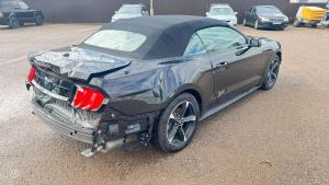 Melns Ford Mustang 2022 Ukmergė, ar dzinēja tilpumu 2.25 L un nobraukumu 42 tūkst. km par 10299 €, foto 12 vietnē AUTOMOTO.COM.LV