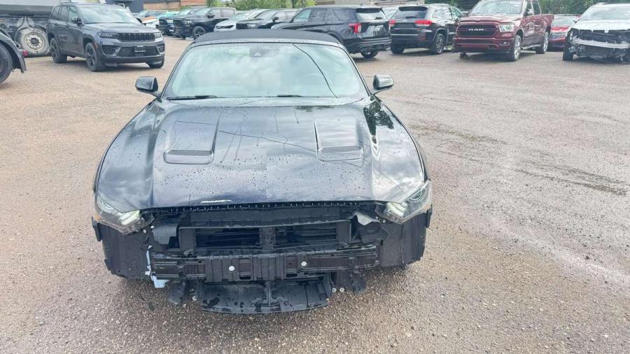 Melns Ford Mustang 2022 Ukmergė, ar dzinēja tilpumu 2.25 L un nobraukumu 42 tūkst. km par 10299 €, foto 14 vietnē AUTOMOTO.COM.LV