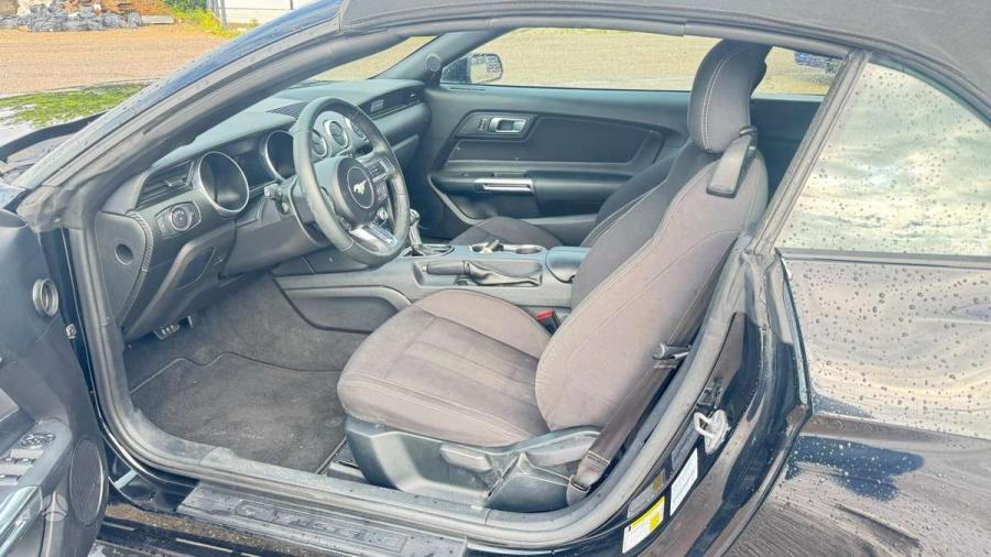 Melns Ford Mustang 2022 Ukmergė, ar dzinēja tilpumu 2.25 L un nobraukumu 42 tūkst. km par 10299 €, foto 15 vietnē AUTOMOTO.COM.LV