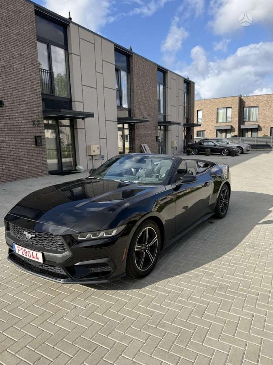 Black Ford Mustang 2024 in Klaipeda, with an engine capacity of 2.25 L and mileage of 80 thousand km for 32900 €, photo 9 on AUTOMOTO.COM.LV