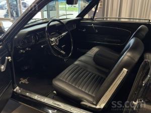 Black Ford Mustang 1966 in Riga, with an engine capacity of 4.70 L and mileage of 56 thousand km for 45000 €, photo 8 on AUTOMOTO.COM.LV