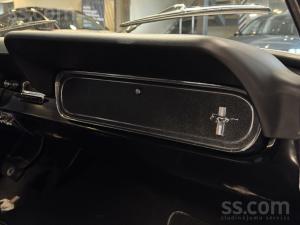 Black Ford Mustang 1966 in Riga, with an engine capacity of 4.70 L and mileage of 56 thousand km for 45000 €, photo 15 on AUTOMOTO.COM.LV