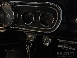 Black Ford Mustang 1966 in Riga, with an engine capacity of 4.70 L and mileage of 56 thousand km for 45000 €, photo 17 on AUTOMOTO.COM.LV