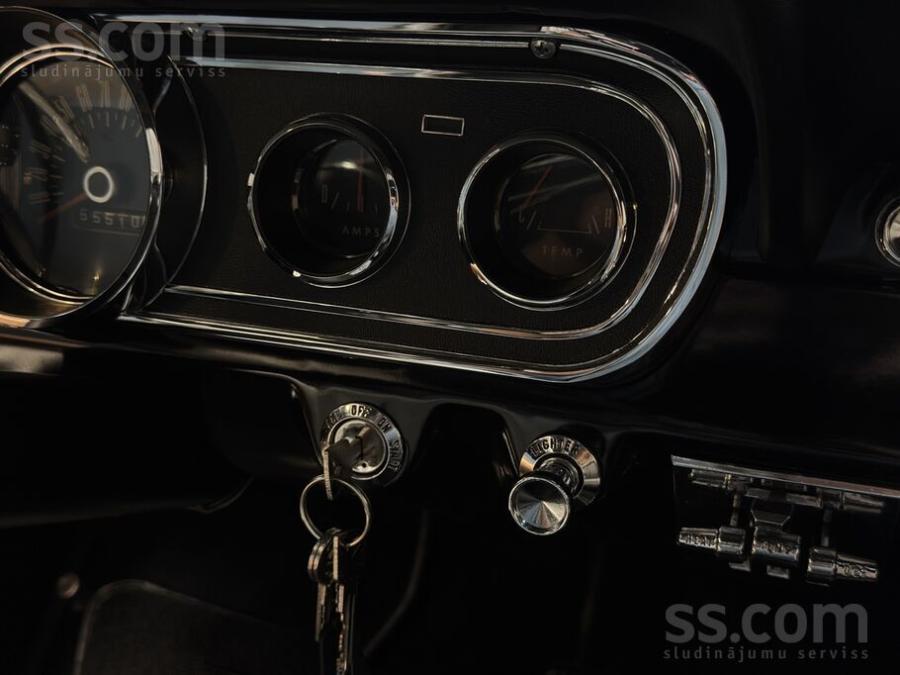 Black Ford Mustang 1966 in Riga, with an engine capacity of 4.70 L and mileage of 56 thousand km for 45000 €, photo 17 on AUTOMOTO.COM.LV