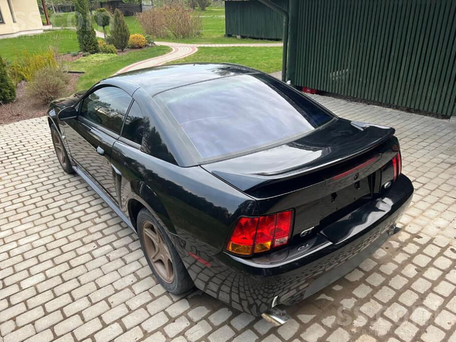 Melns Ford Mustang 2000 Ogre, ar dzinēja tilpumu 4.60 L un nobraukumu 191 tūkst. km par 7900 €, foto 6 vietnē AUTOMOTO.COM.LV