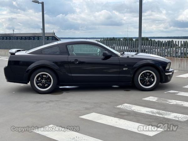 Форд Мустанг 2005 в Таллин на AUTOMOTO.COM.LV Черный Форд Мустанг 2005 в Таллин, объемом двигателя 4.60 л и пробегом 159 тыс. км за 14990 €, фото 6 на AUTOMOTO.COM.LV