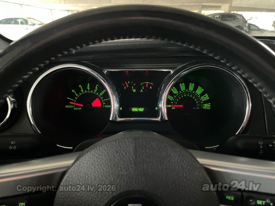 Черный Форд Мустанг 2005 в Таллин, объемом двигателя 4.60 л и пробегом 159 тыс. км за 14990 €, фото 15 на AUTOMOTO.COM.LV