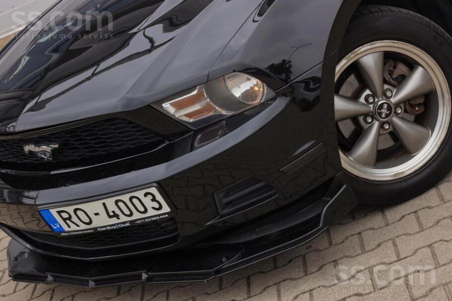 Melns Ford Mustang 2010 Rīga, ar dzinēja tilpumu 4.00 L un nobraukumu 0 tūkst. km par 6995 €, foto 3 vietnē AUTOMOTO.COM.LV