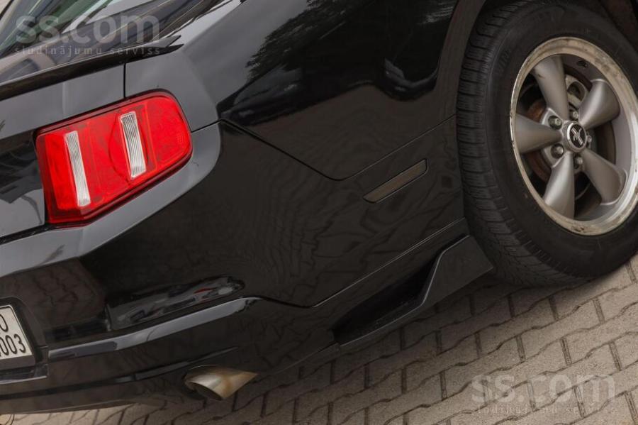 Melns Ford Mustang 2010 Rīga, ar dzinēja tilpumu 4.00 L un nobraukumu 0 tūkst. km par 6995 €, foto 10 vietnē AUTOMOTO.COM.LV