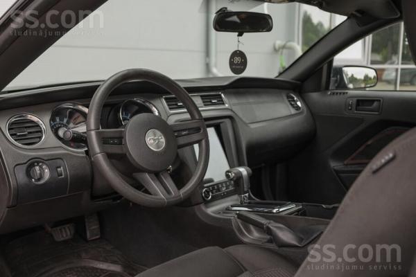 Melns Ford Mustang 2010 Rīga, ar dzinēja tilpumu 4.00 L un nobraukumu 0 tūkst. km par 6995 €, foto 10 vietnē AUTOMOTO.COM.LV