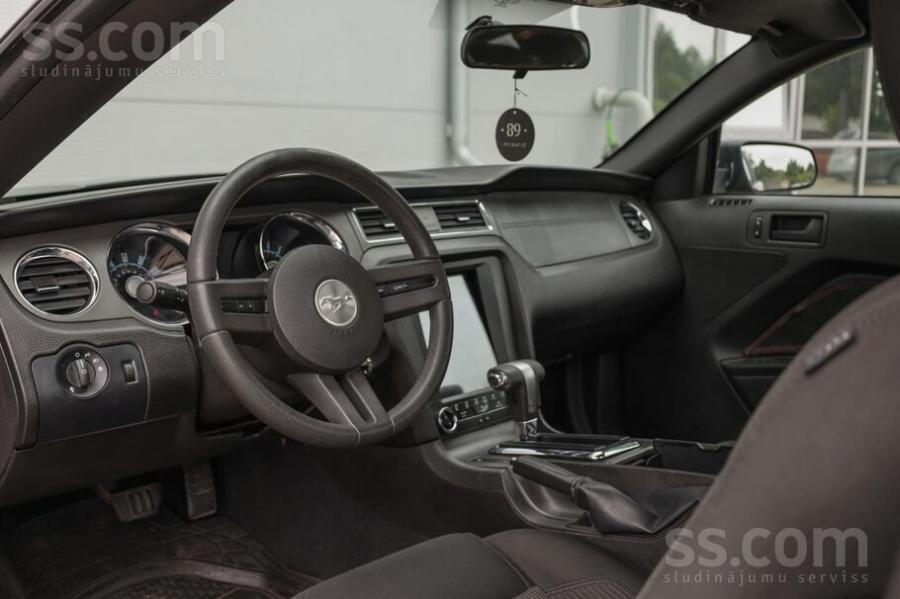 Melns Ford Mustang 2010 Rīga, ar dzinēja tilpumu 4.00 L un nobraukumu 0 tūkst. km par 6995 €, foto 11 vietnē AUTOMOTO.COM.LV