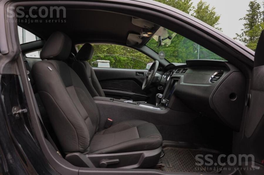 Melns Ford Mustang 2010 Rīga, ar dzinēja tilpumu 4.00 L un nobraukumu 0 tūkst. km par 6995 €, foto 15 vietnē AUTOMOTO.COM.LV