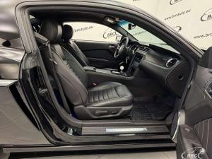 Melns Ford Mustang 2013 Viļņa, ar dzinēja tilpumu 4.95 L un nobraukumu 152 tūkst. km par 19900 €, foto 6 vietnē AUTOMOTO.COM.LV