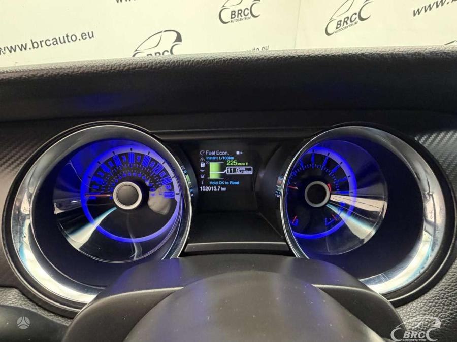 Melns Ford Mustang 2013 Viļņa, ar dzinēja tilpumu 4.95 L un nobraukumu 152 tūkst. km par 19900 €, foto 30 vietnē AUTOMOTO.COM.LV