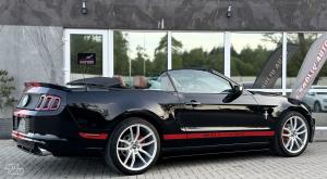 Black Ford Mustang 2014 in Radviliskis, with an engine capacity of 3.70 L and mileage of 68 thousand km for 16500 €, photo 9 on AUTOMOTO.COM.LV
