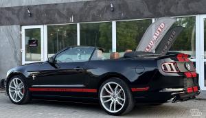 Black Ford Mustang 2014 in Radviliskis, with an engine capacity of 3.70 L and mileage of 68 thousand km for 16500 €, photo 10 on AUTOMOTO.COM.LV