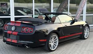Black Ford Mustang 2014 in Radviliskis, with an engine capacity of 3.70 L and mileage of 68 thousand km for 16500 €, photo 13 on AUTOMOTO.COM.LV