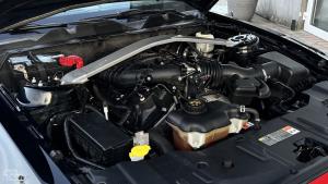 Black Ford Mustang 2014 in Radviliskis, with an engine capacity of 3.70 L and mileage of 68 thousand km for 16500 €, photo 37 on AUTOMOTO.COM.LV