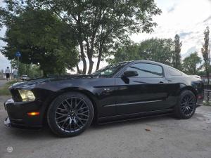 Black Ford Mustang 2014 in Klaipeda, with an engine capacity of 4.95 L and mileage of 250 thousand km for 22000 €, photo 7 on AUTOMOTO.COM.LV