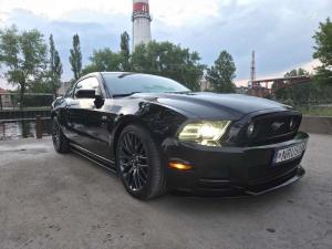 Black Ford Mustang 2014 in Klaipeda, with an engine capacity of 4.95 L and mileage of 250 thousand km for 22000 €, photo 12 on AUTOMOTO.COM.LV