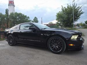 Black Ford Mustang 2014 in Klaipeda, with an engine capacity of 4.95 L and mileage of 250 thousand km for 22000 €, photo 14 on AUTOMOTO.COM.LV
