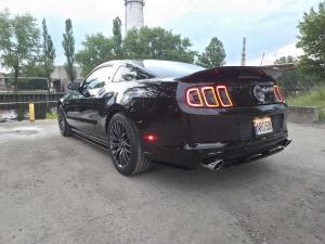 Black Ford Mustang 2014 in Klaipeda, with an engine capacity of 4.95 L and mileage of 250 thousand km for 22000 €, photo 17 on AUTOMOTO.COM.LV
