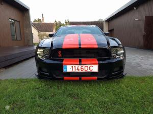 Black Ford Mustang 2014 in Radviliskis, with an engine capacity of 3.73 L and mileage of 134 thousand km for 10000 €, photo 3 on AUTOMOTO.COM.LV