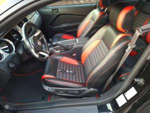 Black Ford Mustang 2014 in Radviliskis, with an engine capacity of 3.73 L and mileage of 134 thousand km for 10000 €, photo 11 on AUTOMOTO.COM.LV