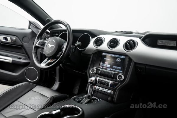 Melns Ford Mustang 2015 Tallina, ar dzinēja tilpumu 5.00 L un nobraukumu 57 tūkst. km par 27999 €, foto 11 vietnē AUTOMOTO.COM.LV