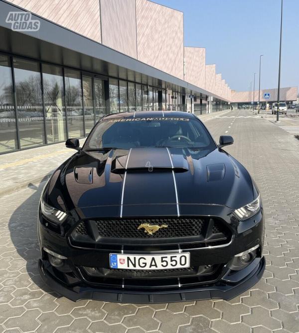 Melns Ford Mustang 2015 Panevēža, ar dzinēja tilpumu 5.00 L un nobraukumu 102 tūkst. km par 23600 €, foto 5 vietnē AUTOMOTO.COM.LV
