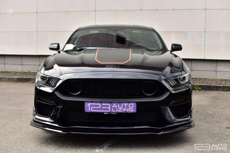 Black Ford Mustang 2016 in Kretinga, with an engine capacity of 3.70 L and mileage of 62 thousand km for 22000 €, photo 4 on AUTOMOTO.COM.LV