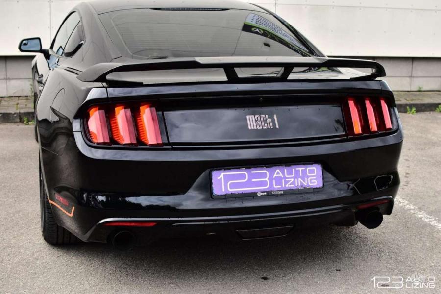 Black Ford Mustang 2016 in Kretinga, with an engine capacity of 3.70 L and mileage of 62 thousand km for 22000 €, photo 8 on AUTOMOTO.COM.LV
