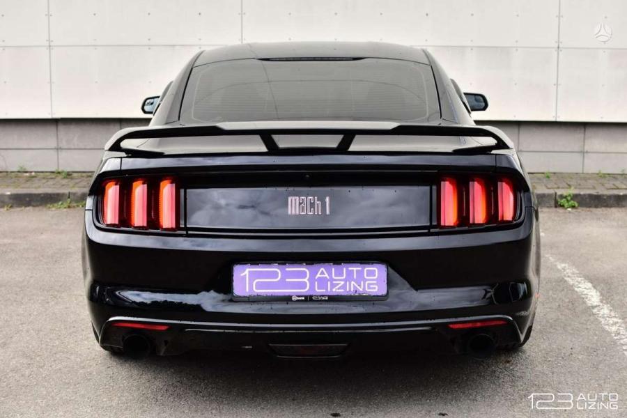 Black Ford Mustang 2016 in Kretinga, with an engine capacity of 3.70 L and mileage of 62 thousand km for 22000 €, photo 9 on AUTOMOTO.COM.LV