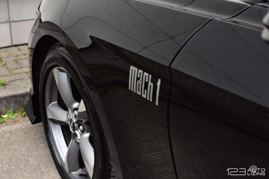 Black Ford Mustang 2016 in Kretinga, with an engine capacity of 3.70 L and mileage of 62 thousand km for 22000 €, photo 12 on AUTOMOTO.COM.LV