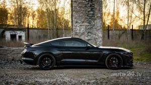 Melns Ford Mustang 2017 Tallina, ar dzinēja tilpumu 5.00 L un nobraukumu 93 tūkst. km par 33900 €, foto 12 vietnē AUTOMOTO.COM.LV