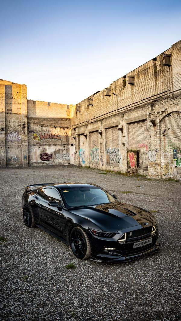 Black Ford Mustang 2017 in Tallinn, with an engine capacity of 5.00 L and mileage of 93 thousand km for 33900 €, photo 7 on AUTOMOTO.COM.LV