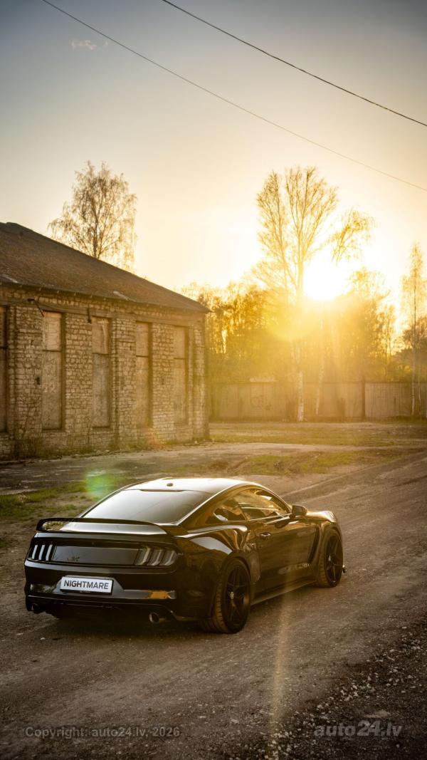 Black Ford Mustang 2017 in Tallinn, with an engine capacity of 5.00 L and mileage of 93 thousand km for 33900 €, photo 10 on AUTOMOTO.COM.LV