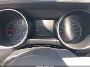 Black Ford Mustang 2018 in Klaipeda, with an engine capacity of 4.95 L and mileage of 179 thousand km for 8000 €, photo 8 on AUTOMOTO.COM.LV