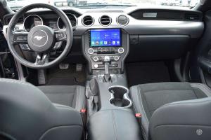Black Ford Mustang 2018 in Klaipeda, with an engine capacity of 4.95 L and mileage of 83 thousand km for 27900 €, photo 10 on AUTOMOTO.COM.LV
