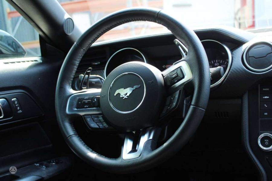 Melns Ford Mustang 2019 Viļņa, ar dzinēja tilpumu 2.25 L un nobraukumu 133 tūkst. km par 14900 €, foto 15 vietnē AUTOMOTO.COM.LV