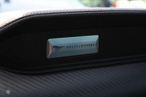 Melns Ford Mustang 2019 Viļņa, ar dzinēja tilpumu 2.25 L un nobraukumu 133 tūkst. km par 14900 €, foto 22 vietnē AUTOMOTO.COM.LV